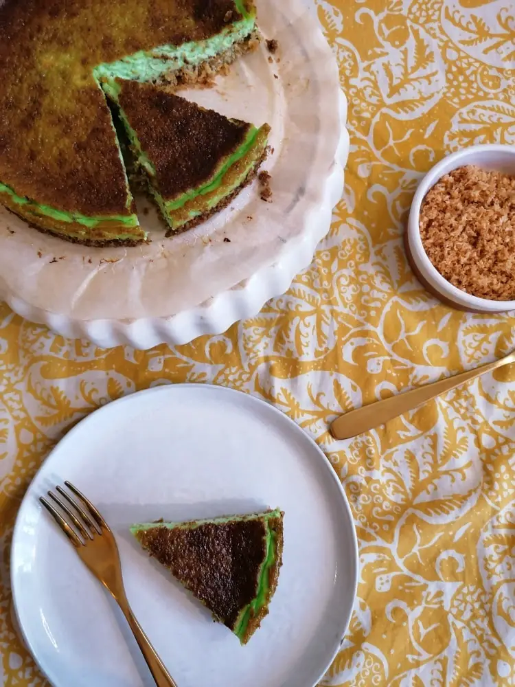 How To Make Pandan Cheesecake With Coconut Crust